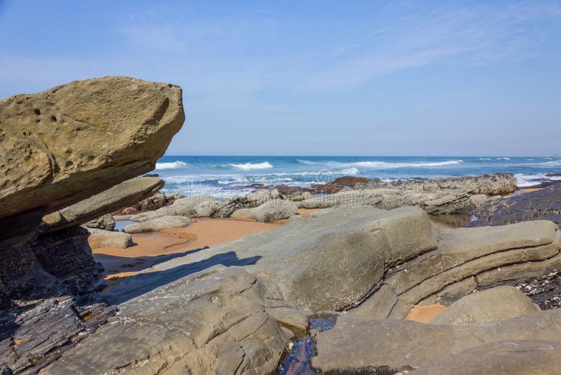 Sheffield Beach arkivfoto. Bild av delfin, klippa, ferie - 94851278