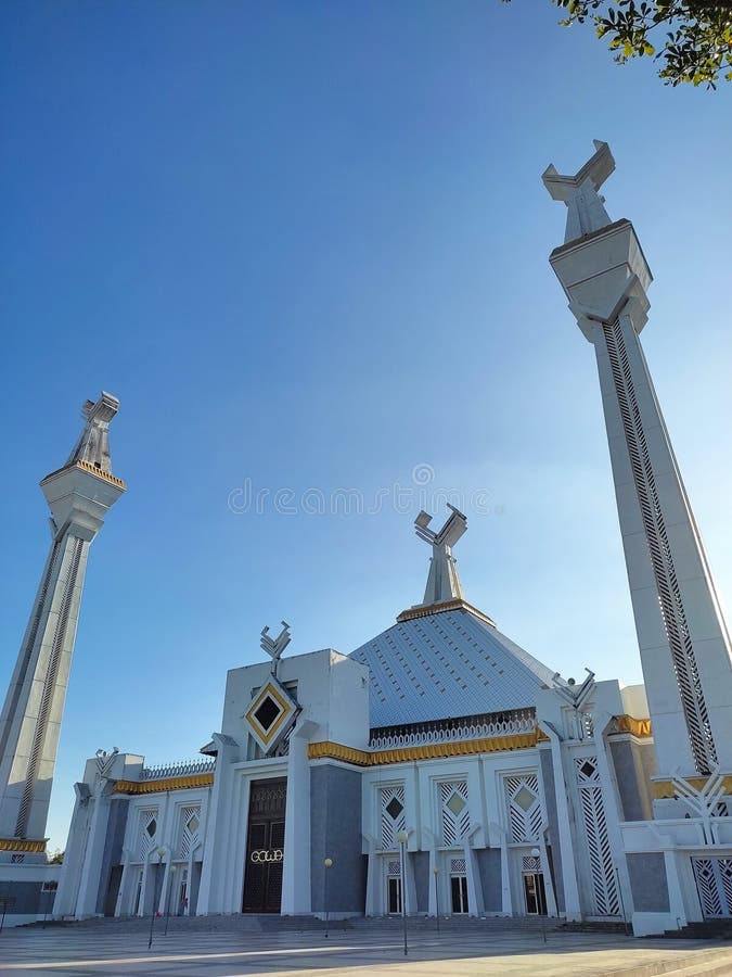 Sheikh Yusuf Mosque Makassar Stock Image - Image of vehicle, aviation ...