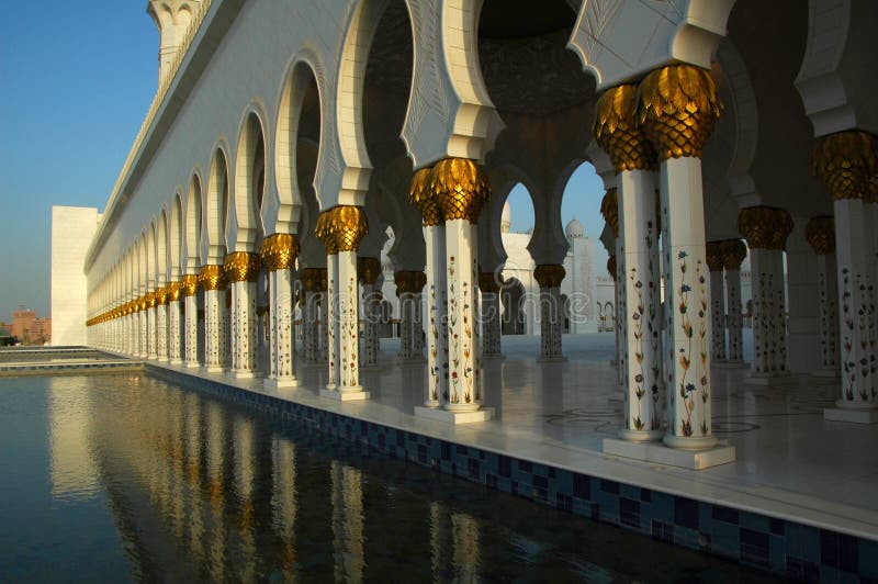 Sheikh Zayed Al Nayhan Mosque Stock Photo - Image of minarets, dhabi ...