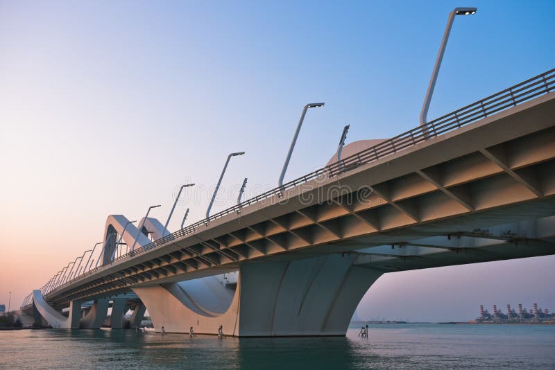 Sheikh Zayed Bridge, Abu Dhabi, UAE Foto de archivo editorial - Imagen ...