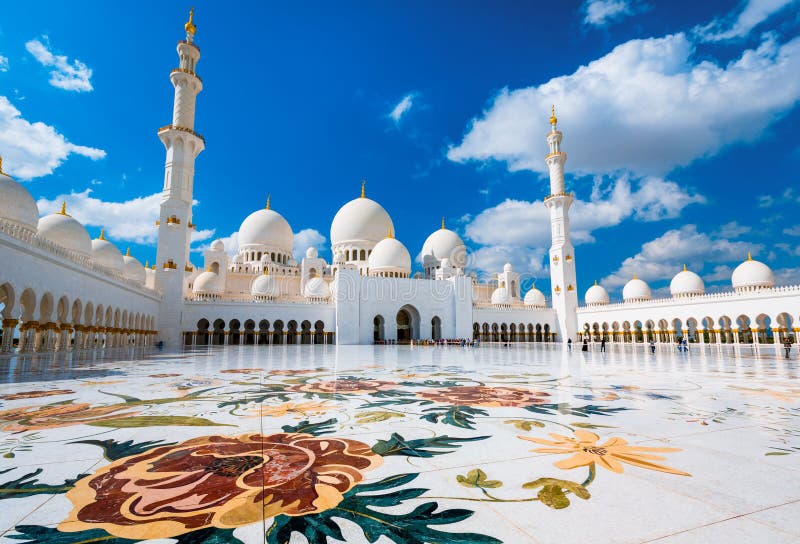 Sheikh Zayed Grand Mosque editorial photography. Image of religious ...
