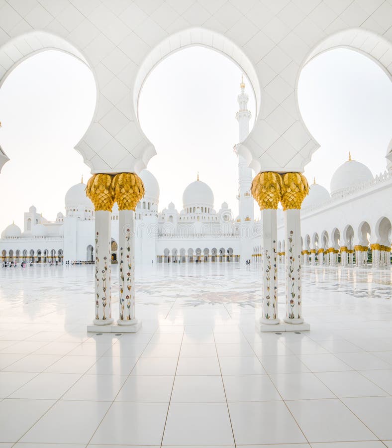 Sheikh Zayed Grand Mosque stock image. Image of gulf - 37528449