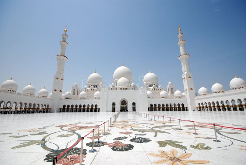Sheikh Zayed Grand Mosque stock image. Image of architecture - 36074789