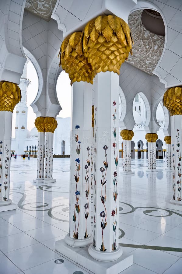 The Sheikh Zayed Grand Mosque Stock Image - Image of exterior ...