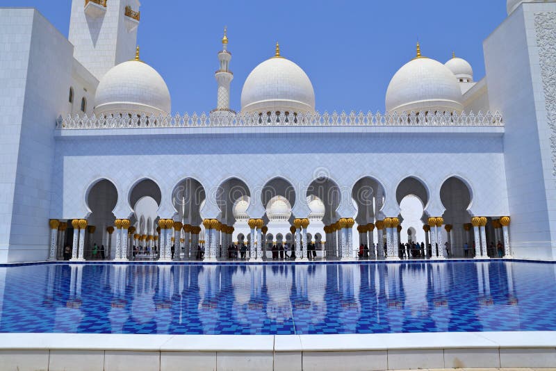 The Sheikh Zayed Grand Mosque Center SZGMC is the Largest Mosque Stock ...