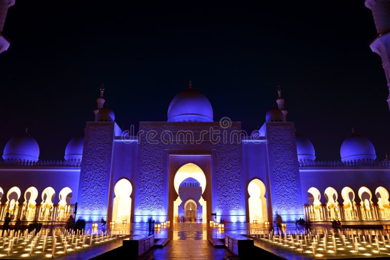 The Sheikh Zayed Grand Mosque Center SZGMC is the Largest Mosque Stock ...