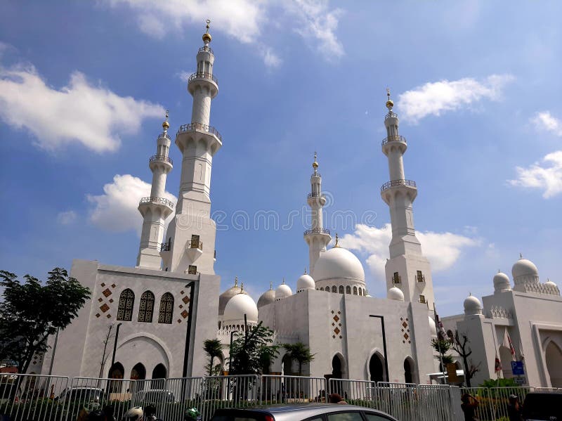 Sheikh Zayed Grand Mosque in the City of Solo, Central Java, Indonesia ...