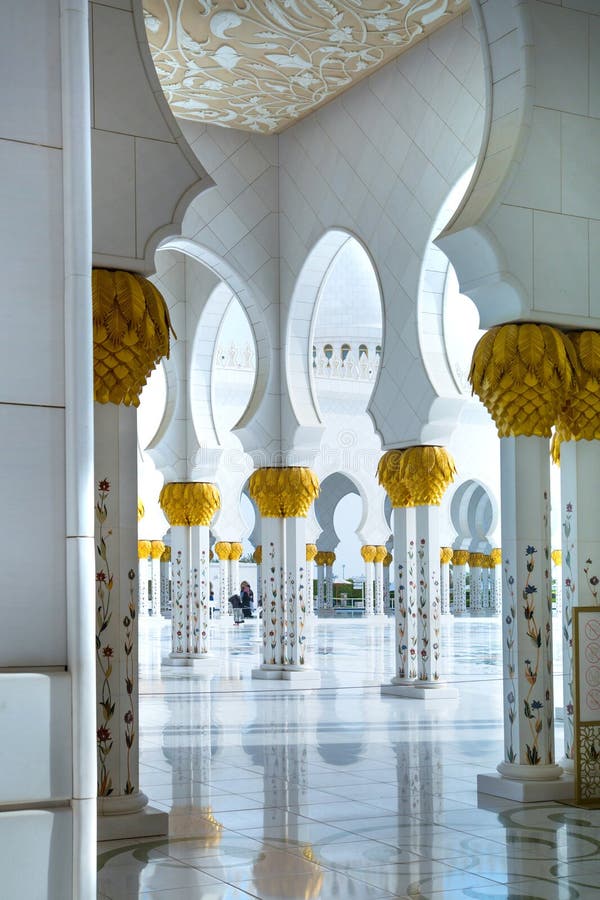 Sheikh Zayed Grand Mosque Galleries at Sunset Editorial Stock Image ...