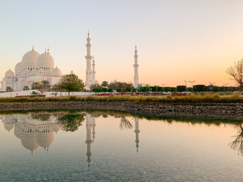 Sheikh Zayed Grand Mosque stock photo. Image of zayed - 174925324