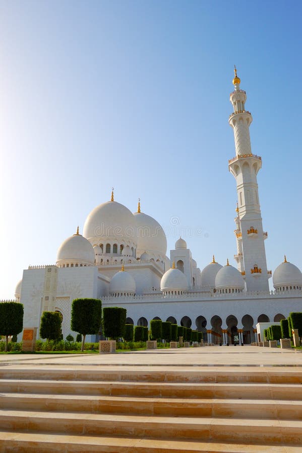 Sheikh Zayed Grand Mosque during Sunset Stock Image - Image of minaret ...