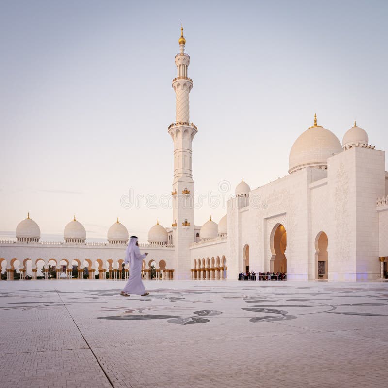 Sheikh Zayed Great Mosque editorial stock image. Image of mosque ...