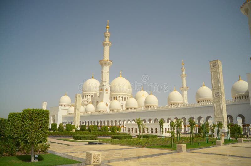 Sheikh Zayed mosk stock image. Image of sheikh, zayed - 41002913