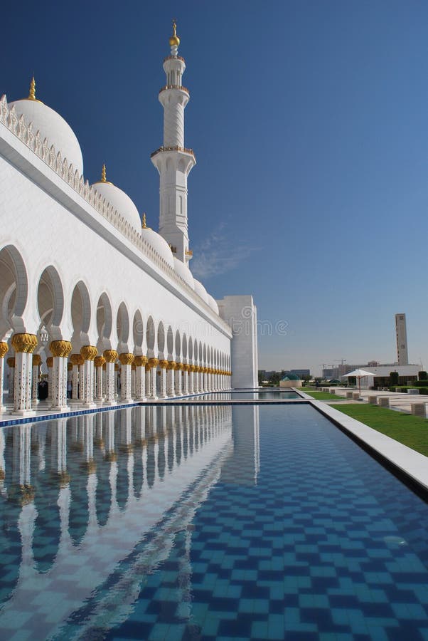 Sheikh Zayed Mosque Door stock image. Image of detail - 17272079