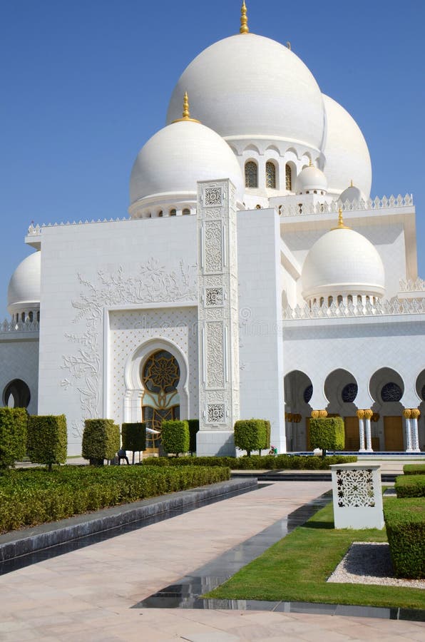 Sheikh Zayed Mosque Abu Dhabi Stock Image - Image of marble, inlay ...