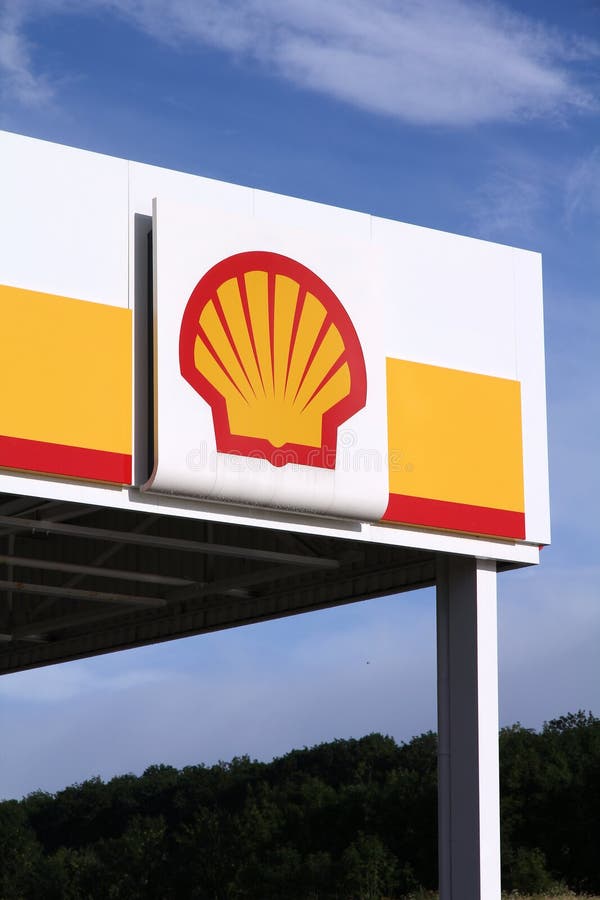 Shell Oil Company Logo Illuminated Editorial Photo - Image of symbolic ...