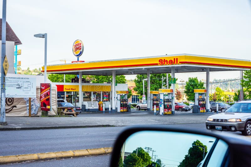 Shell Gas Station photo stock éditorial. Image du route - 64345343