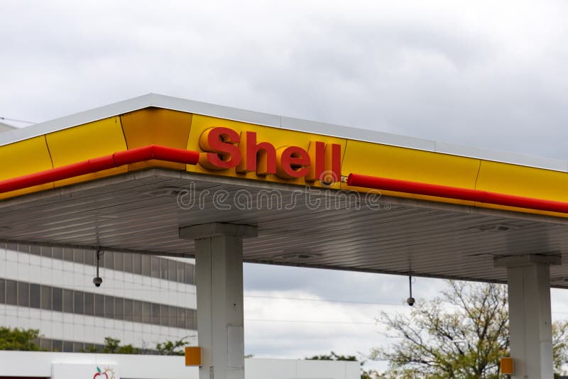 Shell Gas Station in Ottawa, Canada Editorial Image - Image of ...