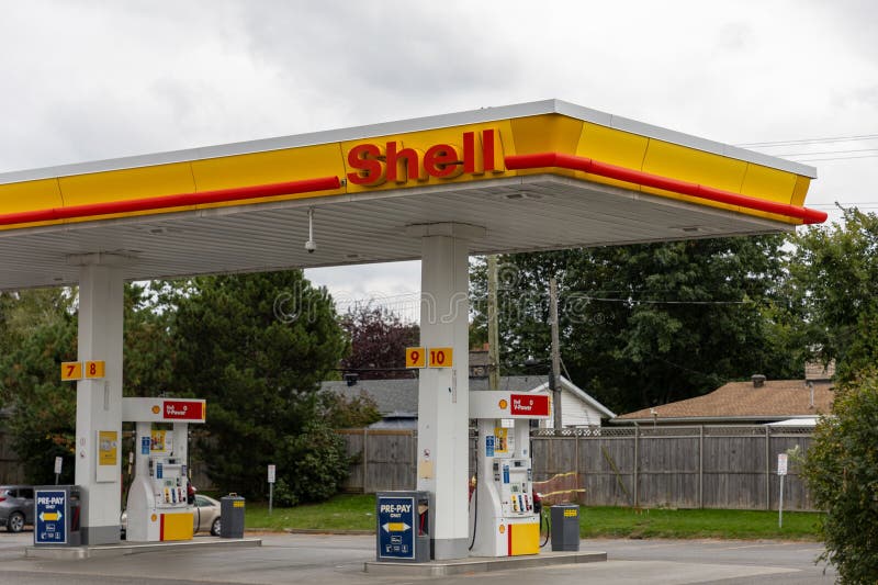 Shell Gas Station in Ottawa, Canada Editorial Stock Image - Image of ...
