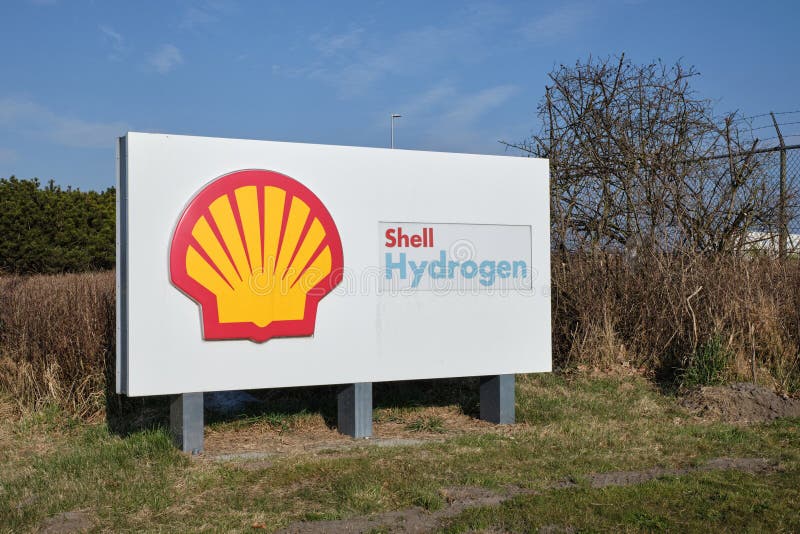 Fuel station at the night editorial image. Image of station - 263138260