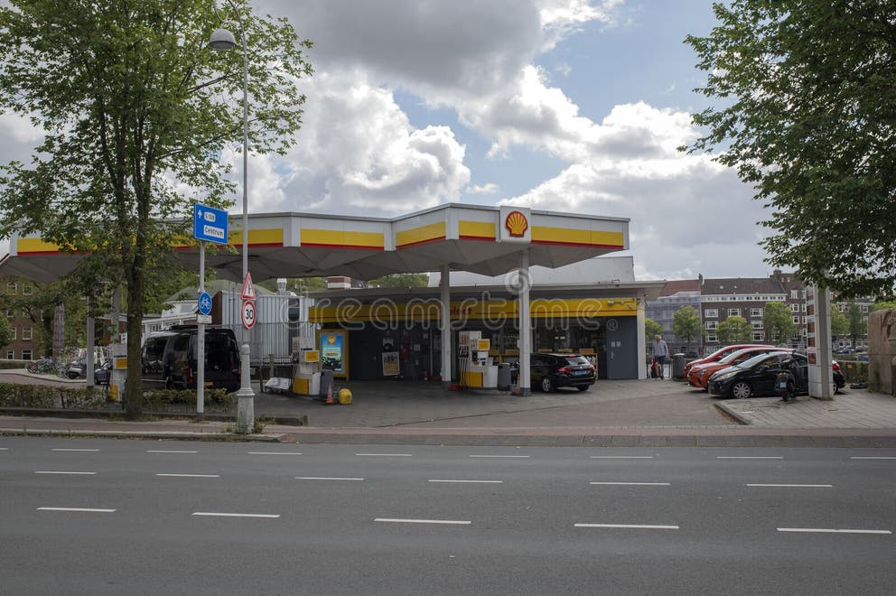 Shell Tank Station at Amsterdam the Netherlands 21-8-2024 Editorial ...