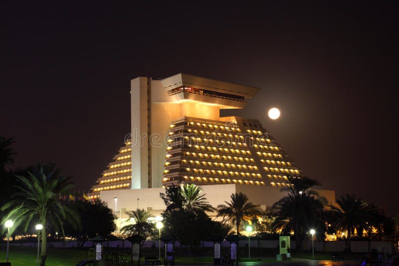 Sheraton Hotel at Night, Doha Qatar Editorial Stock Image - Image of ...