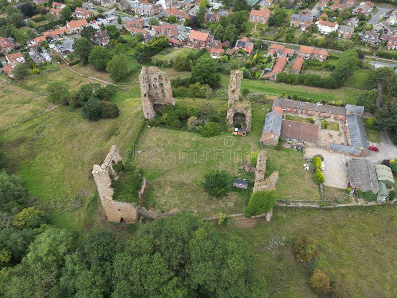 Sheriff Hutton Castle, Medieval Castle Sheriff Hutton, Yorkshire ...