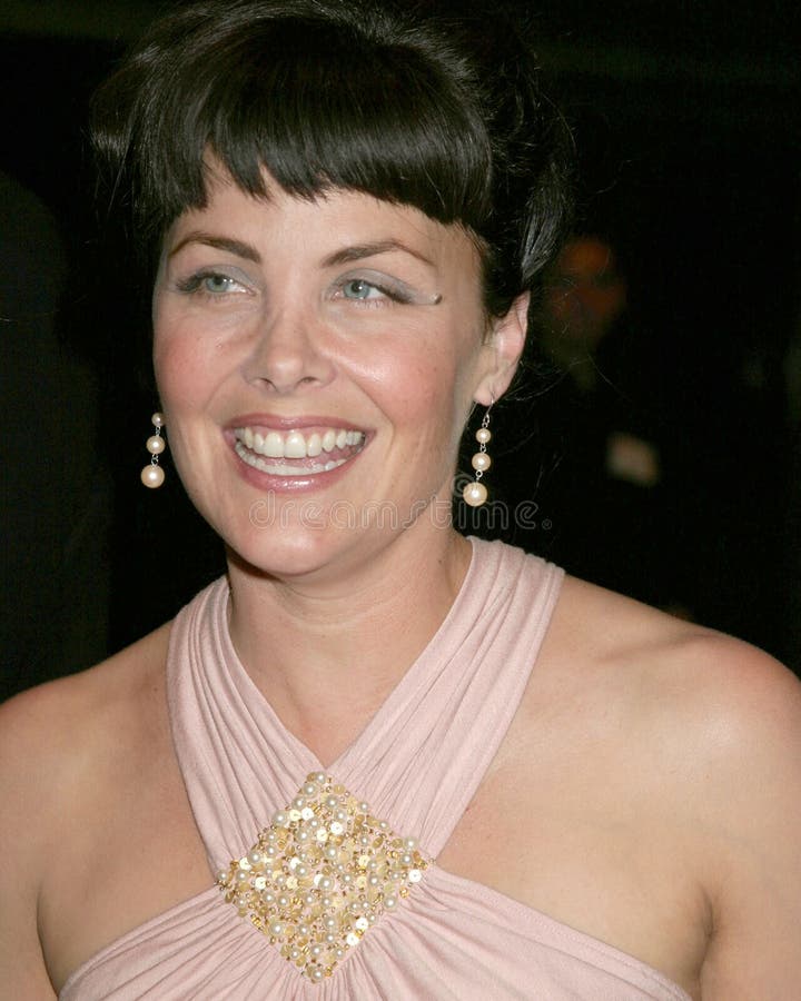 Sherilyn Fenn Magiske By 684 Sherilyn Fenn Photos & High Res Pictures