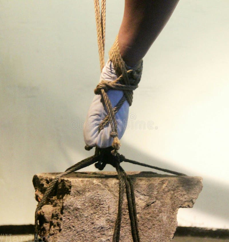 Shibari stockfoto. Bild von stärke, seil, schmerz - 71453244