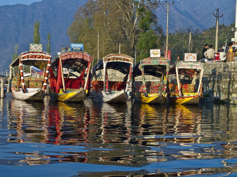 Shikara editorial image. Image of asia, decorate, reflection - 28116975