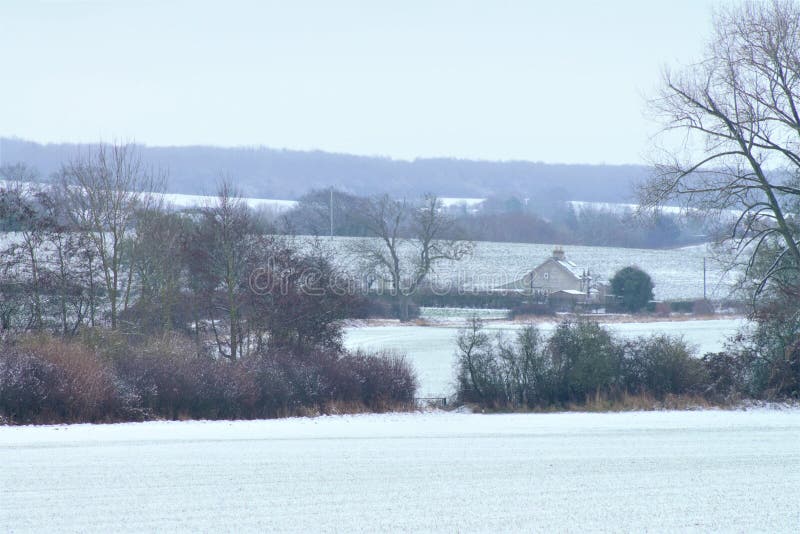Suffolk snw in Shimpling stock foto. Image of sneeuwval - 105973694