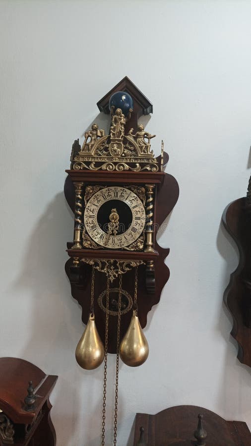 Shin sin wall clock stock image. Image of clock, wall - 262407869