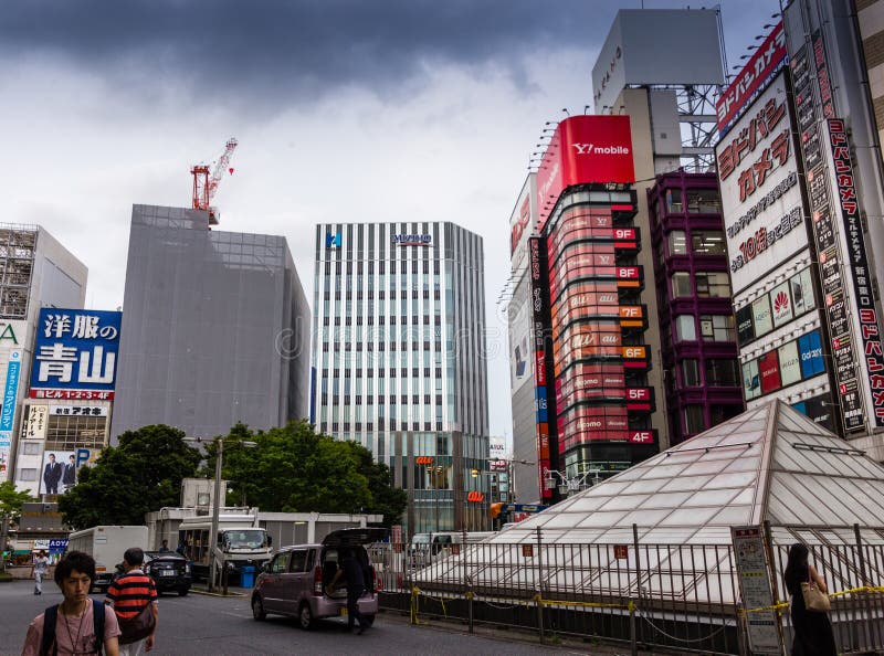 Shinjuku cityscape editorial stock photo. Image of shinjuku - 99441588