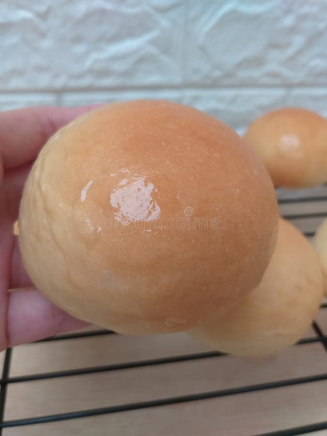 Shiny Bread Plain Roti Manis Stock Image - Image of shiny, manis: 315903119