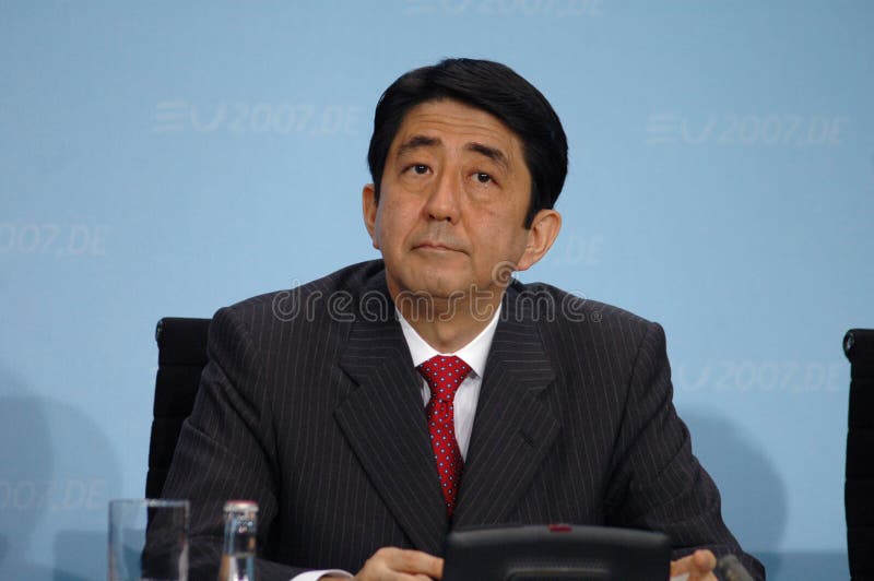 Shinzo Abe fotografía editorial. Imagen de ministro, berlina - 39081607
