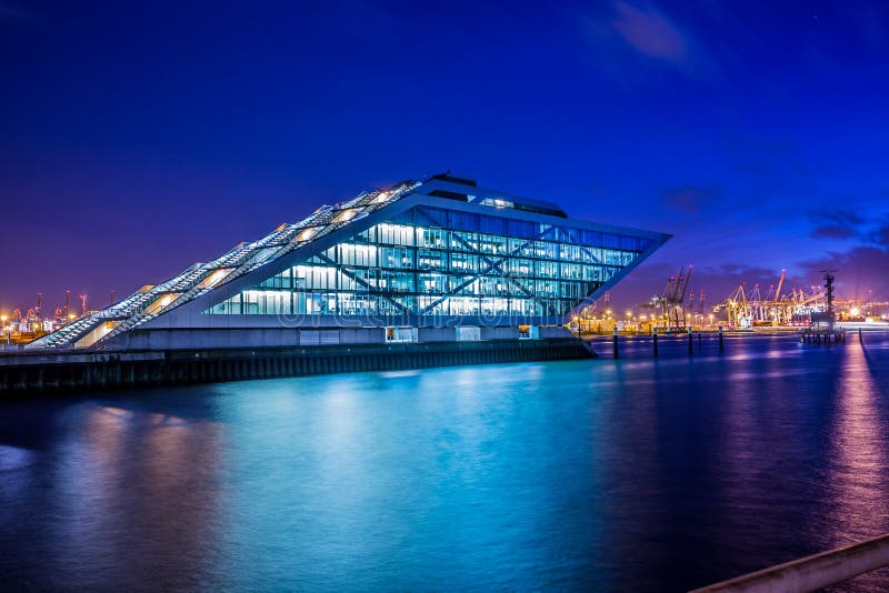 Ship building hamburg editorial stock photo. Image of exposure - 194482228