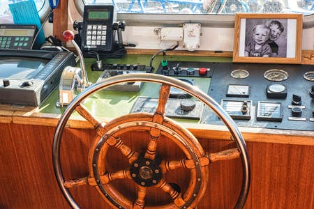 Ship control bridge editorial stock image. Image of blue - 81911584