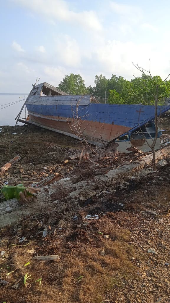 Ship damaged stock image. Image of vehicle, boat, coast - 296410227