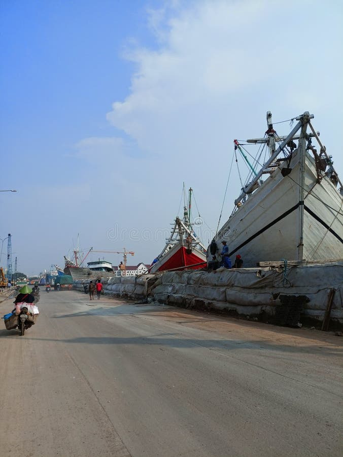 Ship Docked at the Old Port Editorial Photography - Image of boat, ship ...