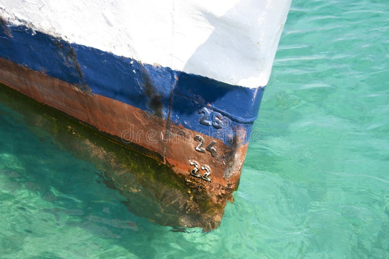 Ship draft marks stock image. Image of reflection, metric - 100132957