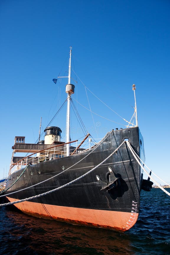 Ship fore stock image. Image of move, hawsers, business - 9031745