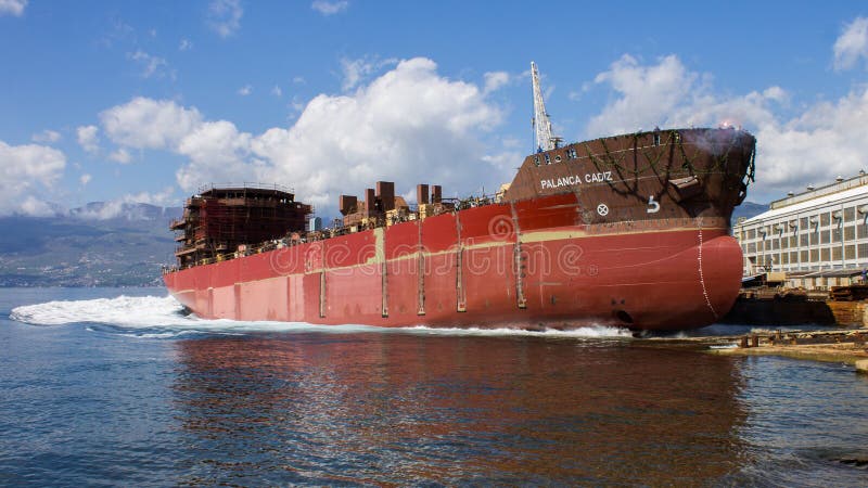 Ship Launch editorial image. Image of industry, canon - 91935550