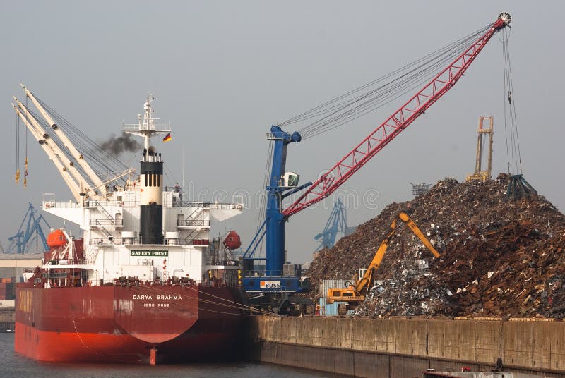 Ship loads scrap metal editorial stock image. Image of scenery - 13670009
