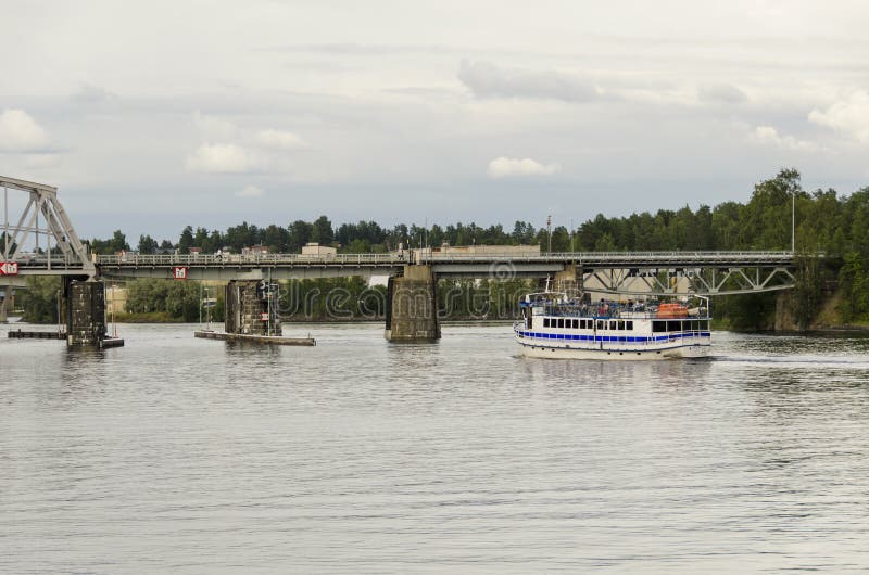 Ship Passing Under a Railroad Bridge Editorial Stock Image - Image of ...