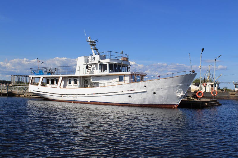 The ship at the pier stock photo. Image of lake, summer - 123688372