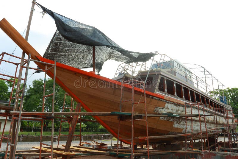 Ship repairing editorial stock image. Image of ship, handwork - 60041249