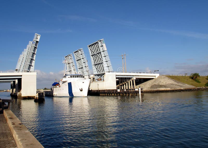 Ship Under an Open Drawbridge Stock Image - Image of tropical, road ...