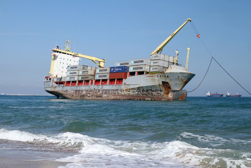 Ship wreck editorial image. Image of cutter, rescue, liner - 26973690