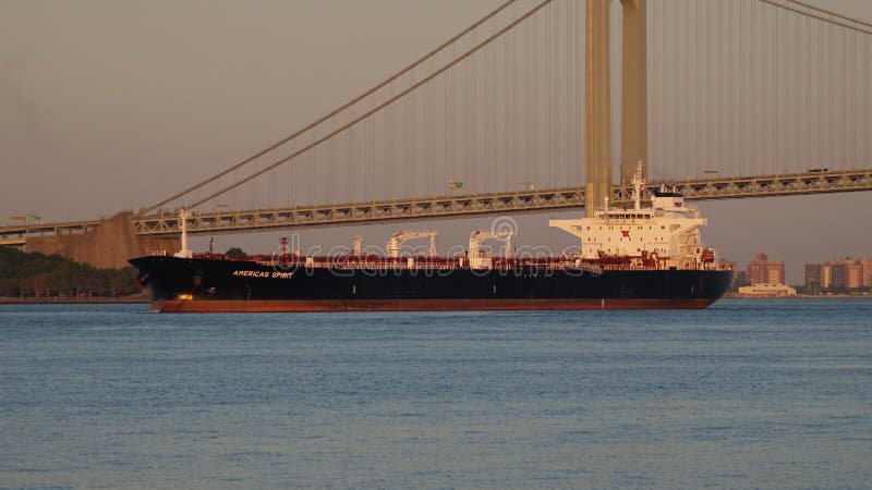 Shipping Freighter and Suspension Bridge Editorial Photo - Image of ...