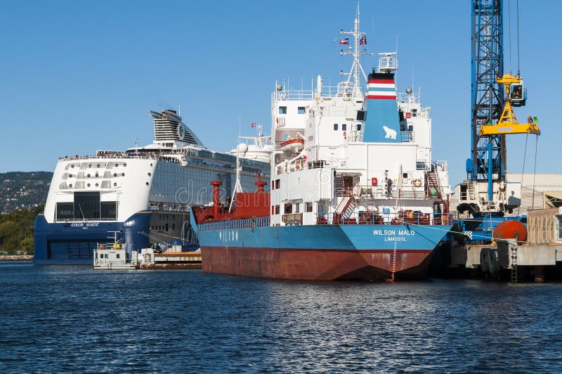 Ships in Oslo port editorial stock photo. Image of norway - 34079828