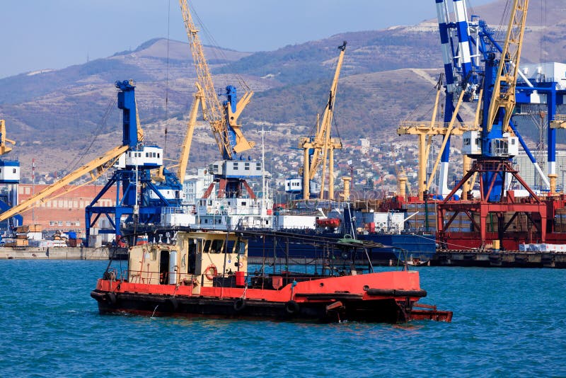 Ships in a port stock image. Image of cable, construction - 16222077